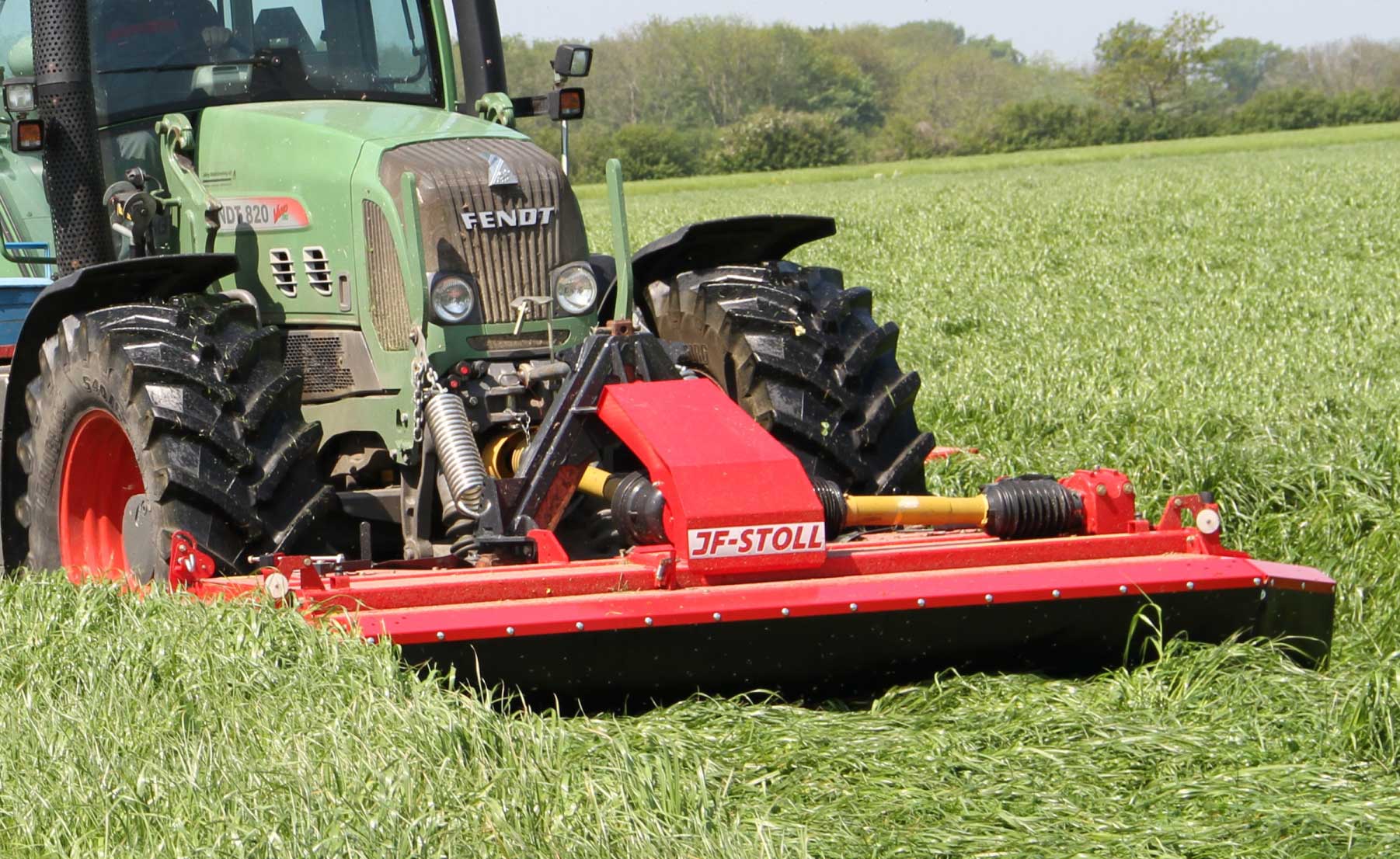 La nouvelle faucheuse frontale SMF 3005 du constructeur danois JF