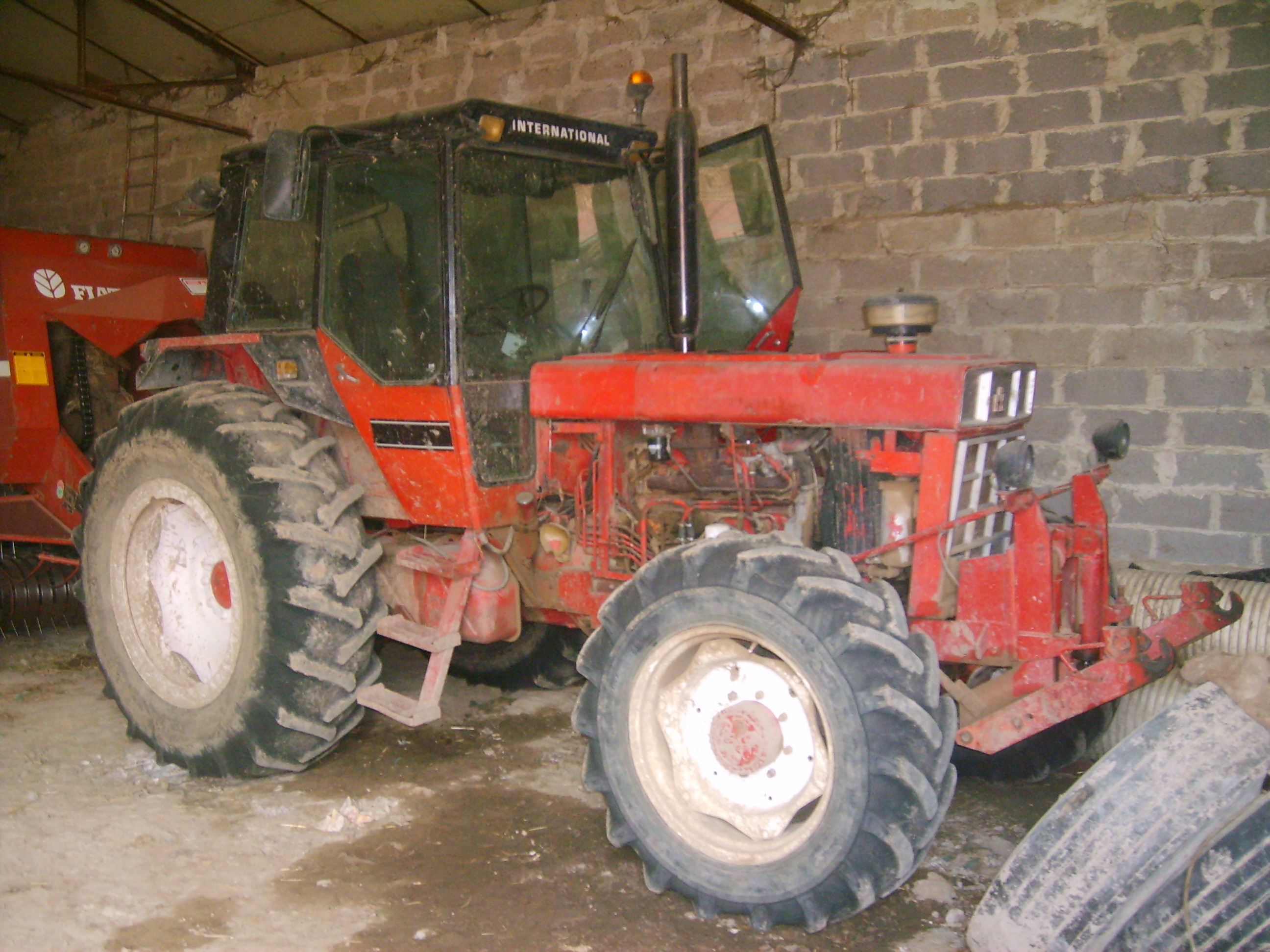 Photos du 1455 XL de la marque Case IH - Tracteurs agricoles