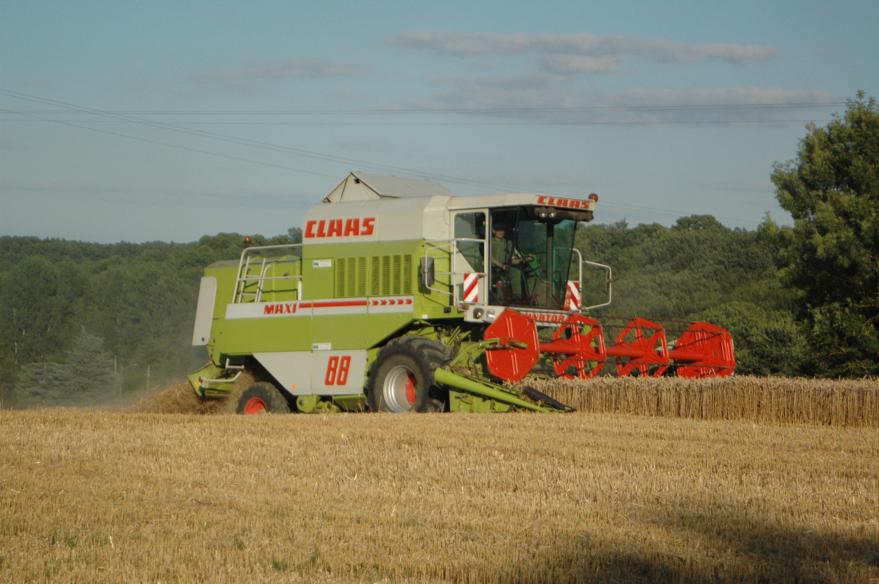 Avis Dominator 88 SL Maxi de la marque Claas - Moissonneuses-batteuses ...