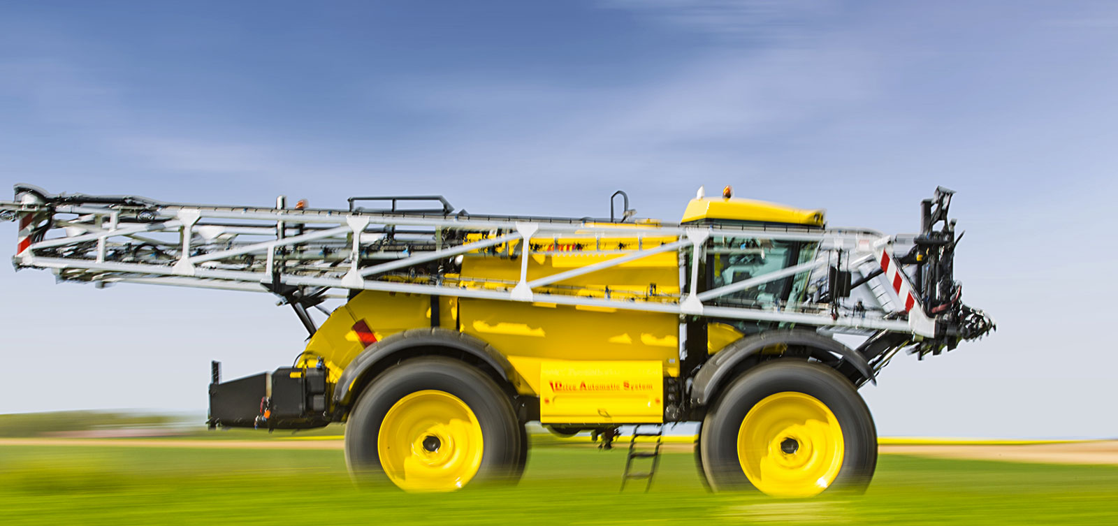 Avis F40 de la marque Artec - Pulvérisateur automoteurs