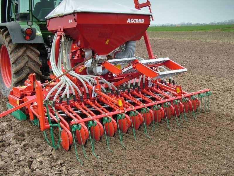 Avis Semoirs "classiques" et petites annonces d'occasion de Semoir ...